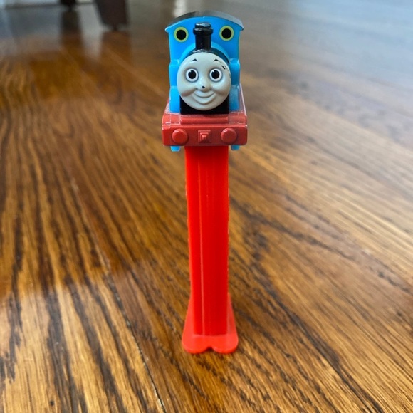 PEZ | Toys | Thomas The Train Pez Dispenser Mint Condition Kids ...